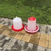 China Automatic Plastic Chicken Feeder Capacity 12L Red With Lid for sale