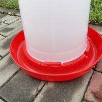 China Cylindrical Poultry Drinker For Broiler Watering Lines Hydration Station Water Feeders for sale