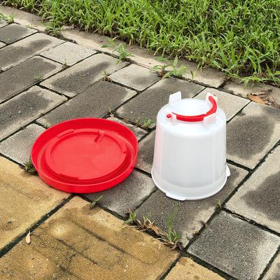 China Red Bird Watering Dispensers Easy To Install And Maintain For Optimal Watering Performance for sale