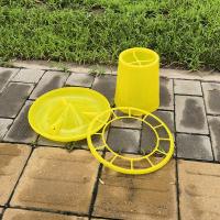 China 5 Quart Plastic Water Feeder For Poultry Reduces Water Consumption And Increases Farming Efficiency for sale
