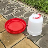 China Long Lasting large poultry drinker Cylindrical Hen Water Feeders Perfect Solution For Poultry Watering for sale