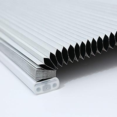 China 100% Blackout Soundproof Window Honeycomb Shades with Non-Woven Fabric Cellular Blinds for sale