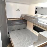 China Highway Fiberglass Travel Trailer Caravan Off Road Camper Trailer Australian Standards for sale