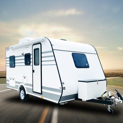 China 2-6 People RV Travel Trailer 4700mm Leisure Camper Trailer With Heating System for sale