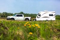 China 50L Water Capacity Mobile RV Trailer 5900mm Lightweight Travel Trailers for sale