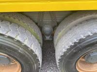 China 10-15 T Used Tipper Trucks Front Axle Reinforced Wide Cargo Box 6x4 HOWO Dumper Truck for sale