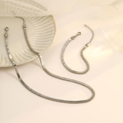 China 2024 Hot Selling Titanium Steel Necklace Bracelet Hiphop Punk Style Highend Clavicle Chain Design for Men and Women Necklace for sale