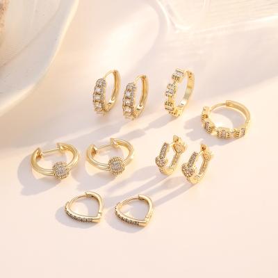 China Jiexing Jewelry Brass Plated 14K Gold Zircon Earrings Heart Fashion Women's Bead Hoop Earring for sale