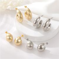 China Wholesale Fashion Brushed Hollow Women's Earring Crescent Shaped Earrings 14K Gold Plated C-ring Hollow Studs for sale