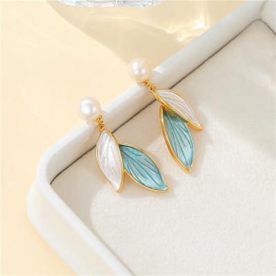 China Fashion Maple Leaf Pearl Earring 14K Gold Plated Flower Studs 925 Silver Needle Hypoallergenic Butterfly Earrings for sale