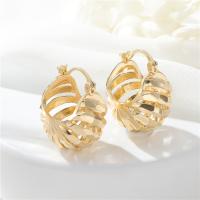 China Hot Hollow Design Ladies Jewelry Brass 14K Gold Plated Flower Basket Nets Shape Hoop Earrings for Women for sale