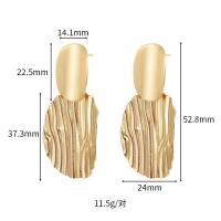 China Fashion Gold Plated Brass Stylish Women's Earrings Wave Potato Chip Shape Silver Post Hypoallergenic Studs Earring for sale