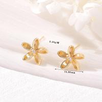 China Summer Fashion Jewelry 14K Gold Plated Enamel White Flower Stud Daisy Flower Korean Drop Earrings Jewelry for sale