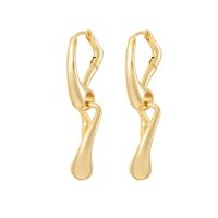 China Factory Jewelry Wholesale Simple Design Twist Shape Earrings 14K Gold Plated Thick Huggie Hoop Earrings for sale