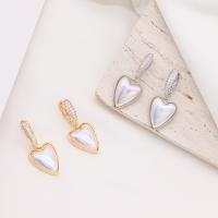 China 14K Gold Plating Fashion New Design Pearl Heart Shaped Zircon Hoop Earring for Women's Jewelry Earrings for sale