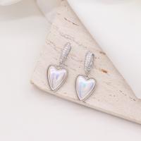 China 14K Gold Plating Fashion New Design Pearl Heart Shaped Zircon Hoop Earring for Women's Jewelry Earrings for sale