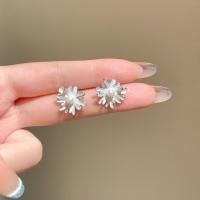 China Factory Wholesale Brass Enamel Pearl Sterling Silver Stud Earring Women Fashion Jewelry Flower Earrings for sale