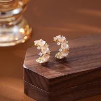 China 2025 New Fashion Brass Zircon Earrings 14K Gold Plated  CZ  Flower Shape Women Ear Hoop Jewelry Accessories for sale