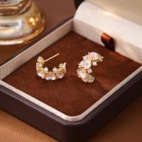 China 2025 New Fashion Brass Zircon Earrings 14K Gold Plated  CZ  Flower Shape Women Ear Hoop Jewelry Accessories for sale