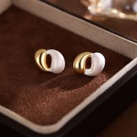 China Factory Wholesale New Fashionable Jewelry Vintage Brass 14K Gold-plated Geometric C-shaped Enamel Earrings for sale