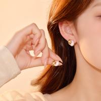 China Factory Wholesale New Fashionable Jewelry Vintage Brass 14K Gold-plated Geometric C-shaped Enamel Earrings for sale