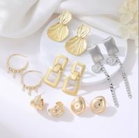 China Hot Selling 14K Gold Geometric Irregular Studs Sea Shells Chain Tassel Earrings Fashion Jewelry Gifts for sale