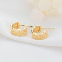China Factory Wholesale Fashion Women's Earrings 14K Gold Plated Striped C Shaped Jewelry Earring Studs for sale