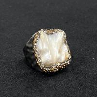 China Hot Sale New 18K Gold Plated Baroque Natural Pearl Ring Pink Glitter Stone Finger Ring Jewelry for Women for sale