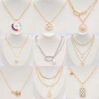China Statement Minimalist Ladies Gold Plated Jewelry Paper Clip Pearl Pendant Long Necklace Wholesale for sale