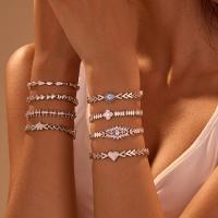 China 2025 Jewelry Accessories 14K Gold Plated Brass Zircon Eye Palladium Gold Geometric Ladies Toggle Clasp Link Chain Bracelet for sale