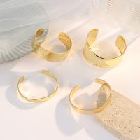 China Hot Selling Brass 14K Gold Plated Irregular Exaggerate Multi Layer Hammered Texture Fashion Jewelry Adjustable Bracelet Supplier for sale