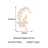 China Brass Zircon Chest Temperament Multifunctional Branch Leaf Women's Dress Pin Accessories Pearl Style 14k Gold Plated Brooch for sale