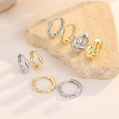 China Factory Wholesale 14K Gold Plated Twisted Rope Hoop Earring for Women Minimalist Huggie Earrings Fashion Jewelry Gift for sale