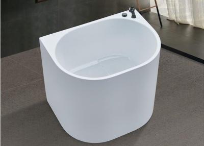 China 800mm Mini Bathtub with Slim Edge Wall-Mounted Design - 600mm Width, 720mm Height for sale