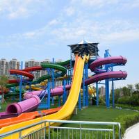 China Small High Speed Water Park Slide Double Spiral Combined for sale