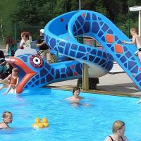 China Snake Shaped Rotating Track Aqua Park Slide Corrosion Resistant Burr Free for sale