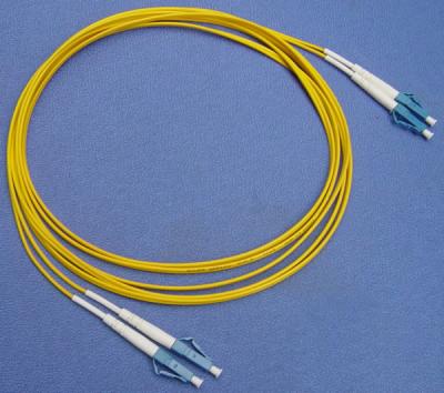 China 1, 2, 3 meter or customized PC, UPC, APC LC SM Fiber Optic Patch Cord ≥45 dB return loss for sale