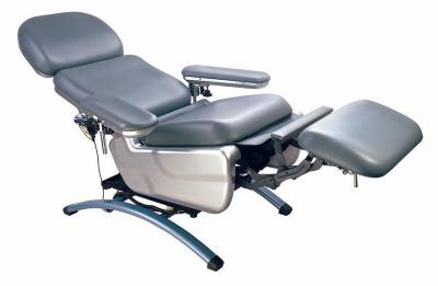 China Electrical Clinic Delivery Bed , Foldable Blood Donation Chair Adjustable for sale