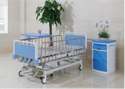 China Multi Function Manual Hospital Pediatric Hospital Beds With Four Cranks for sale
