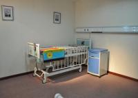 China Multi Function Electric Hospital Pediatric Hospital Beds With Four Motors for sale