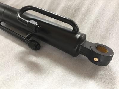 China Tractor Loader Hydraulic Cylinders Earring Mounting for sale