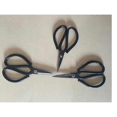 China Rubber Handle Soft Grip Family Scissor, Black And Red Color Cheap Price Scissor 190mm for sale