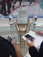 China Focused Ultrasound Skin Lifting Machine For Tightening Skin 2MHz RF for sale