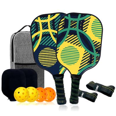 China Carbon Fiber Pickleball Paddles Honeycomb Core USAPA Approved 400x200mm Rackets for sale