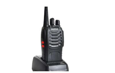 China UHF VHF Hand Held Radio 16 Channels Dual Band Talkie Walkie Two Way Radio 5-10km for sale