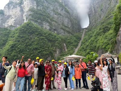 China Zhangjiajie Tianmen Mountain National Forest Park 5A Scenic Spot 1518m Altitude for sale