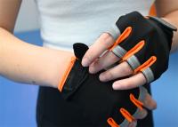 China Black Women's Gym Gloves: Polyester Neoprene, Sizes S, M, L - Ideal for Cycling for sale