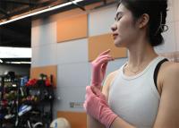 China Breathable Half-Finger Winter Gloves for Gym, Hiking, and Climbing for sale