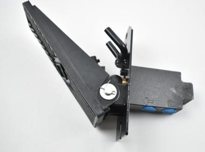 China Rubber Hydraulic Rock Breaker Spare Parts Foot Pedal Valve 6 Months Warranty for sale