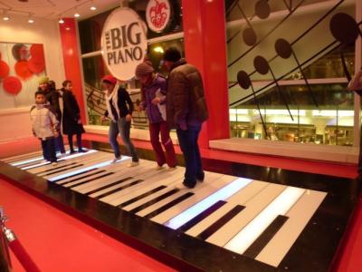 China LED Strip Light Illuminated Interactive Piano Dance Floors for DJ Stage Show Event Bar Night Club for sale